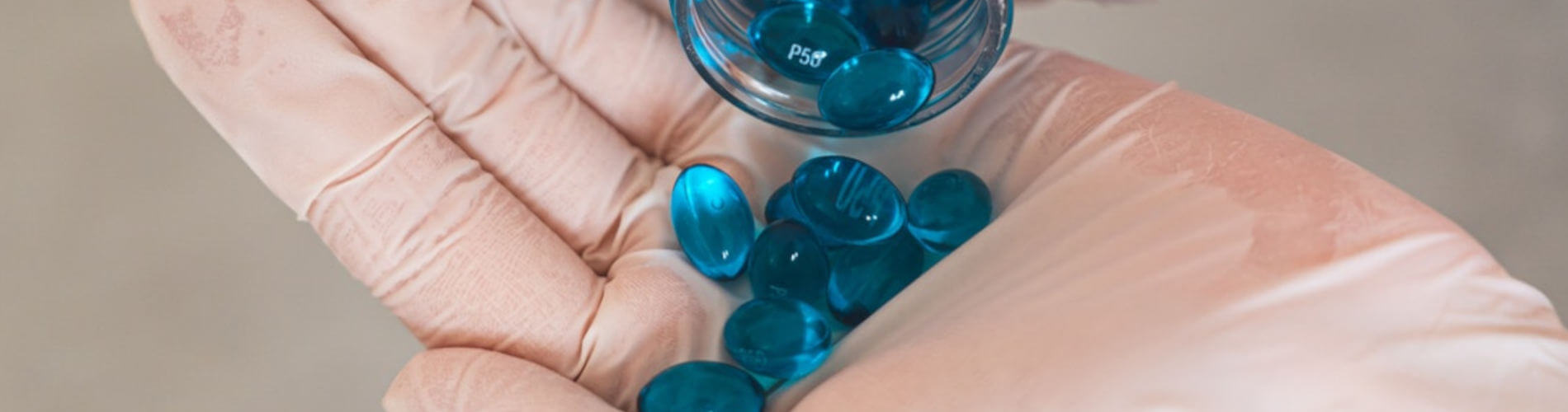 Drugs vs Supplements: Safety, Risks, and Effectiveness Compared